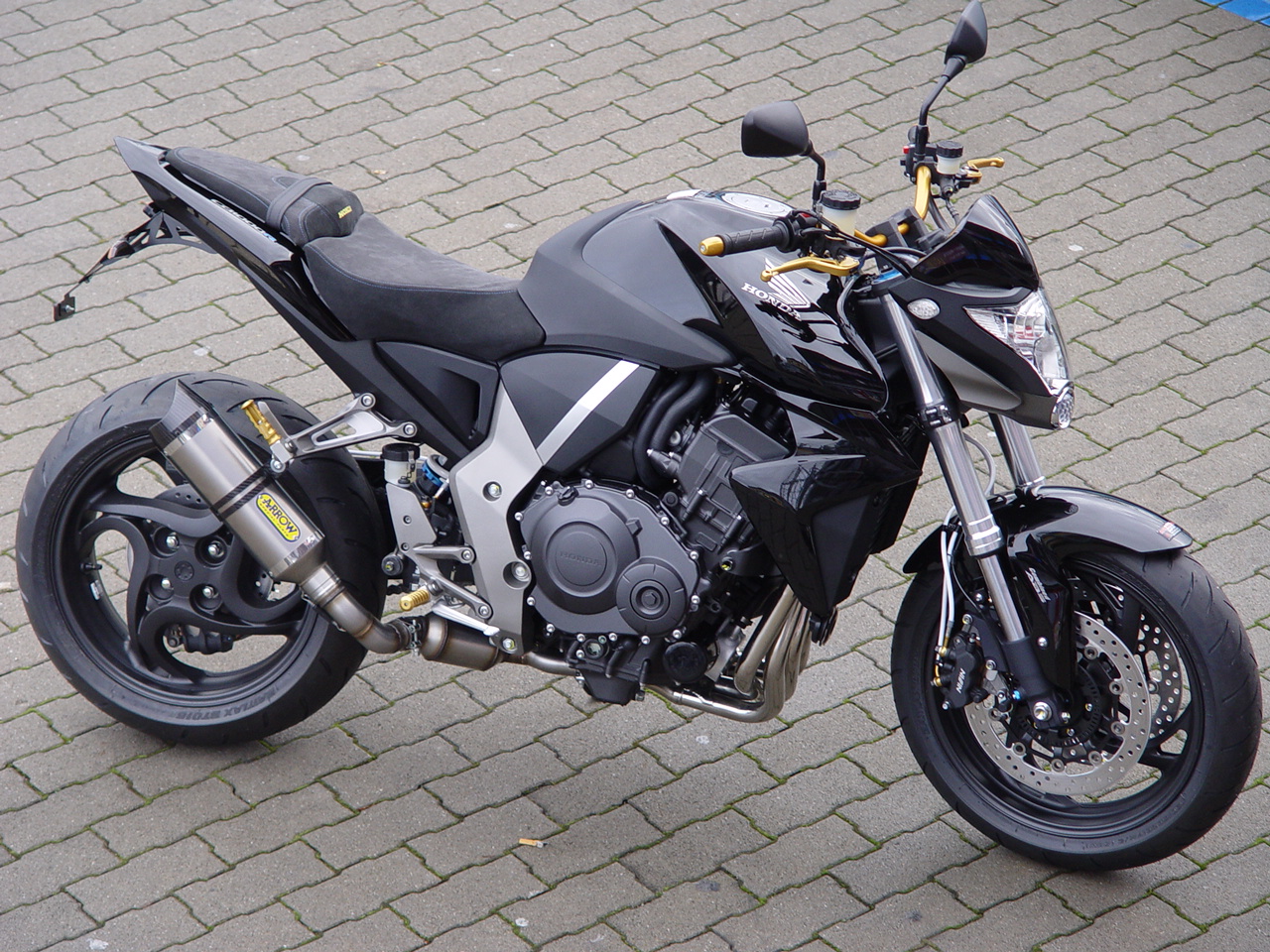 Honda CB 1000 R SC60 Black Shine von Motobike.de